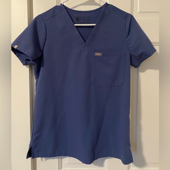 Figs | Tops | Figs Casma 3 Pocket Scrub Top Big Sky Xs | Poshmark